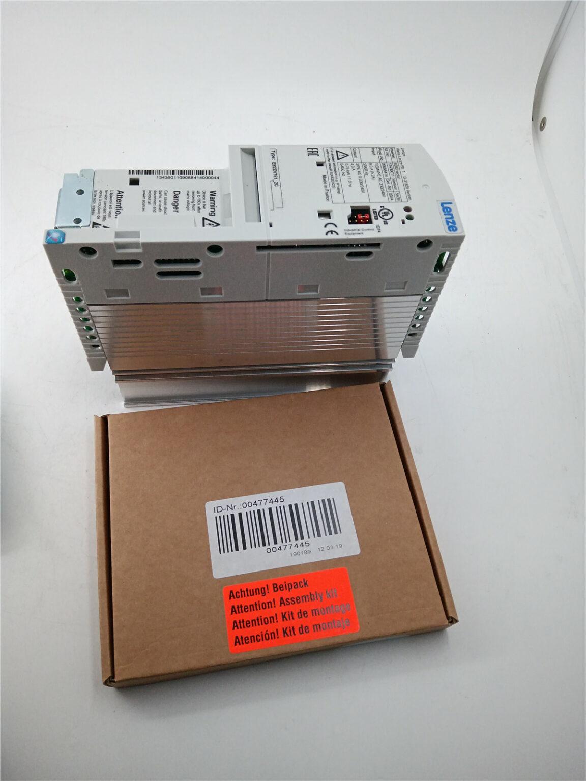 lenze frequency Inverter E82ZBB – TST Automation